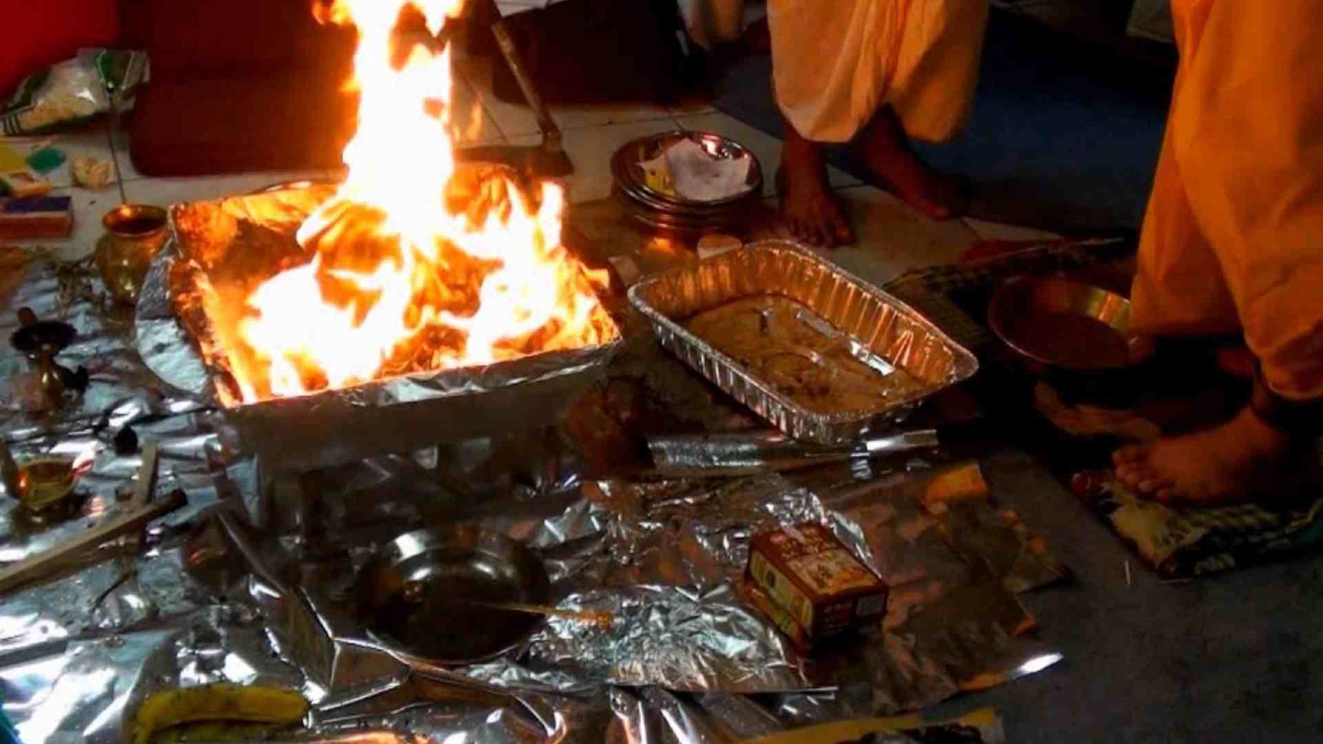Pandit for Chandi Homam in Bangalore: Cost, Vidhi & Benefits