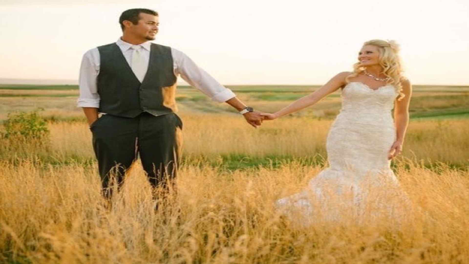 Marriage Wedding Couple Poses That Will Wow Your Guests!